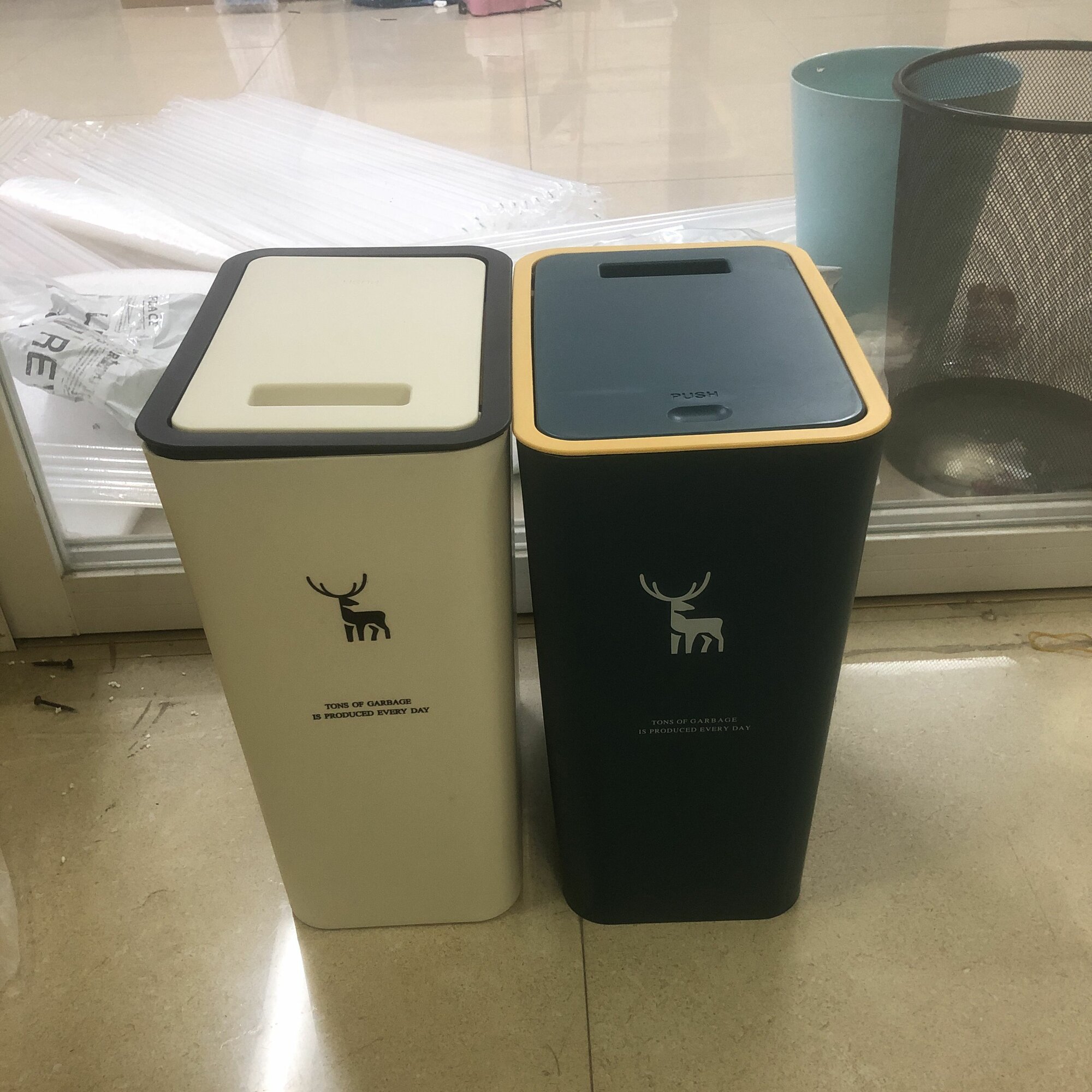 Мусорное ведро для кухни, туалета, офиса, с крышкой, 10 литров.