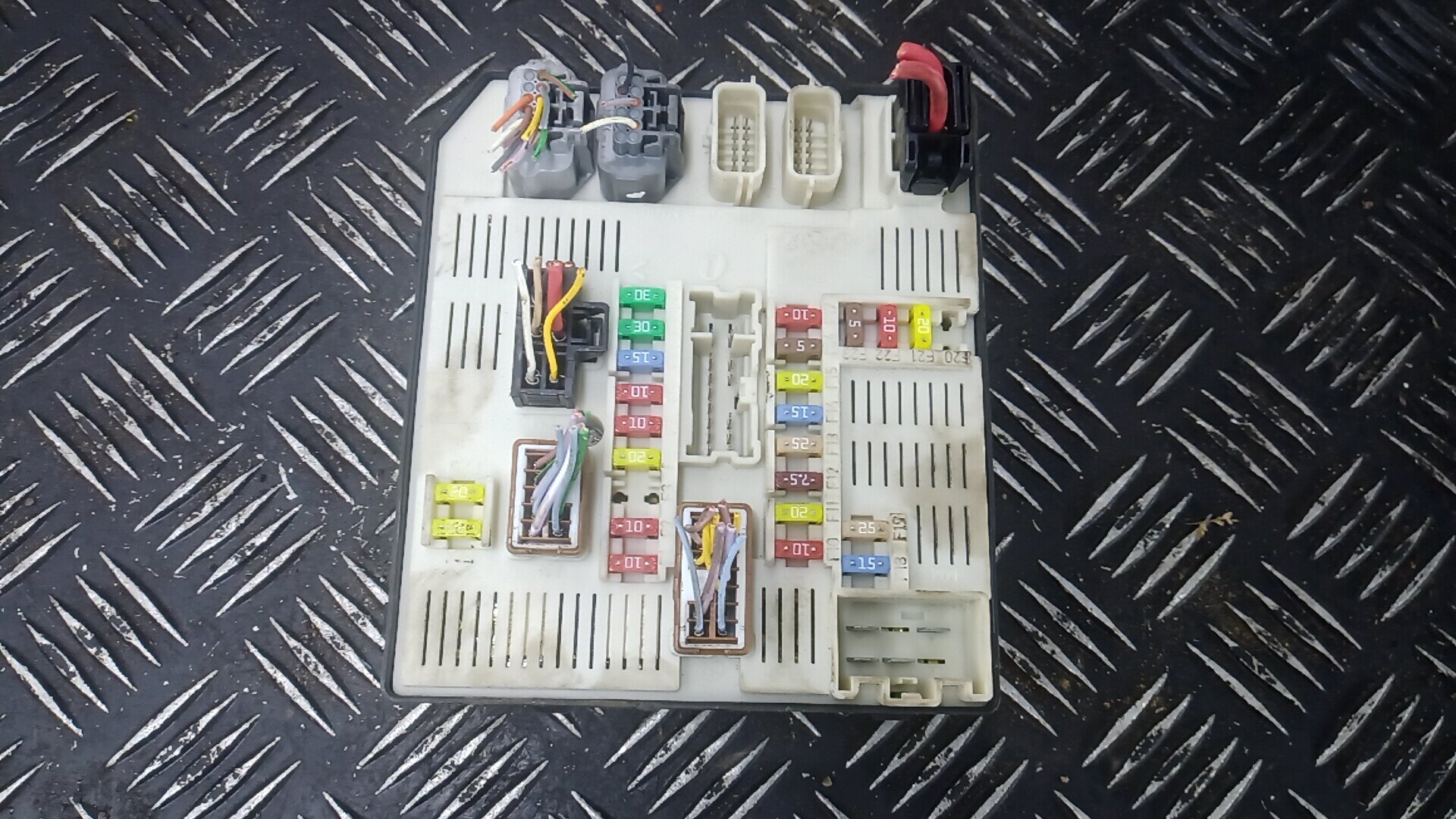 Блок предохранителей RENAULT MEGANE 3, Номер 8229364690