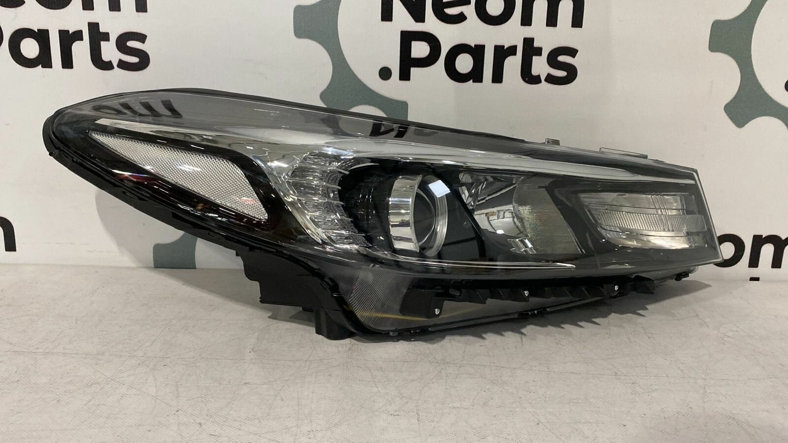 Фара правая LED Kia Cerato 3 YD 16-18