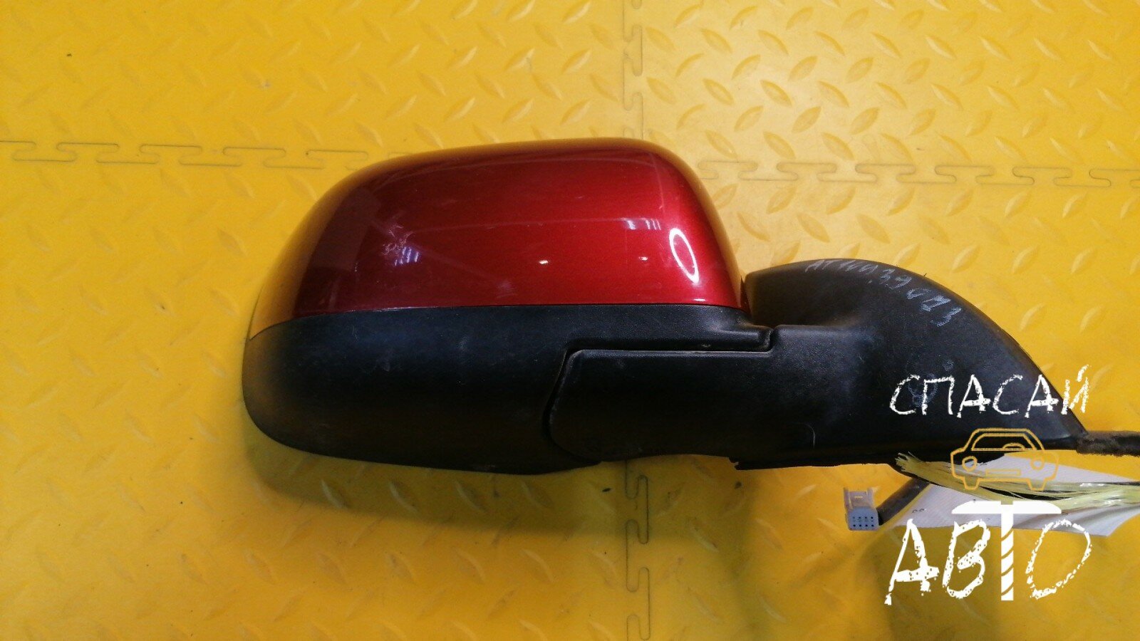 Зеркало правое LEAF (ZE0) Nissan 963013NE1E