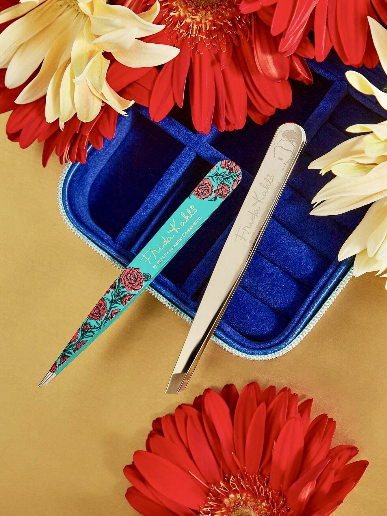 Frida Kahlo / Фрида Кало Косметический набор из 2 пинцетов