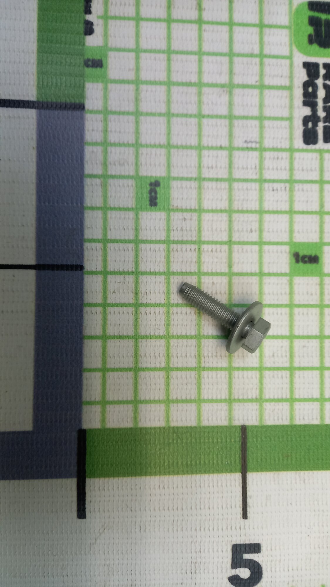 Болт для Chevrolet Aveo (T250/T255)