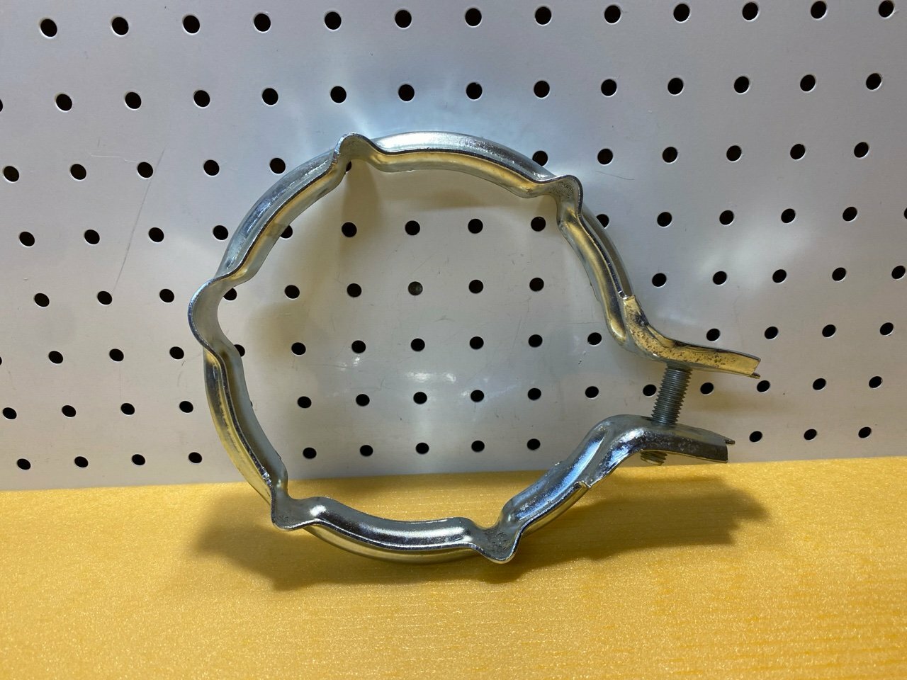 Хомут трубы глушителя VOLVO FH FM D140 H18 d=140 h=18 (вольво ФШ ФМ)