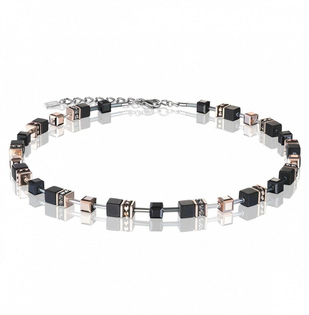 Колье, говлит, кристаллы Swarovski, оникс, яшма