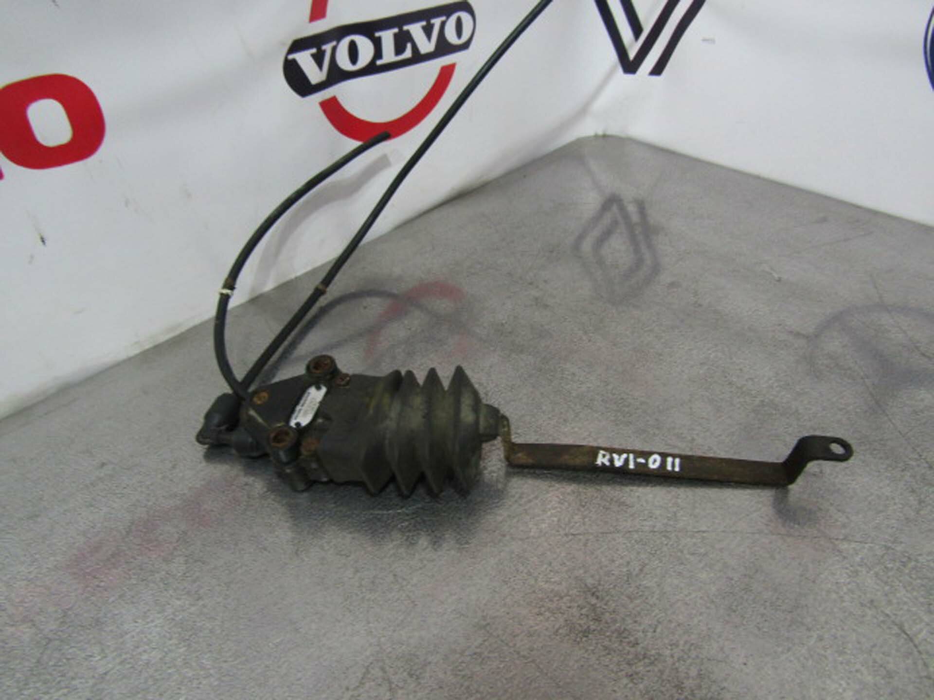 Кран уровня пола кабины спереди справа STARKMEISTER, Renault Premium