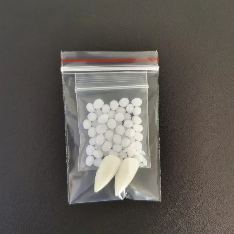 Резиновые протезы вампира 1.3CM plus adhesive