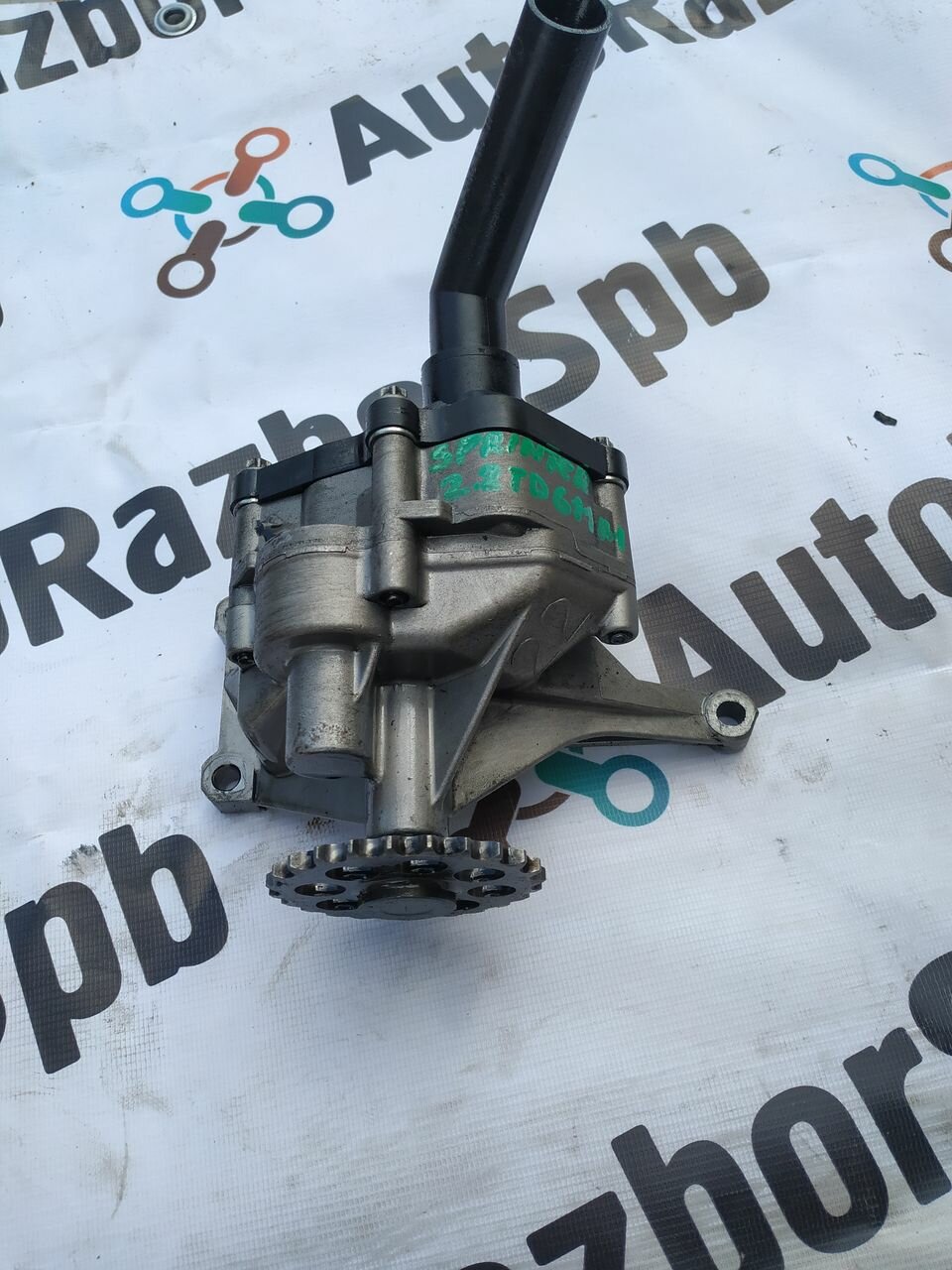 Mercedes Sprinter Насос масляный