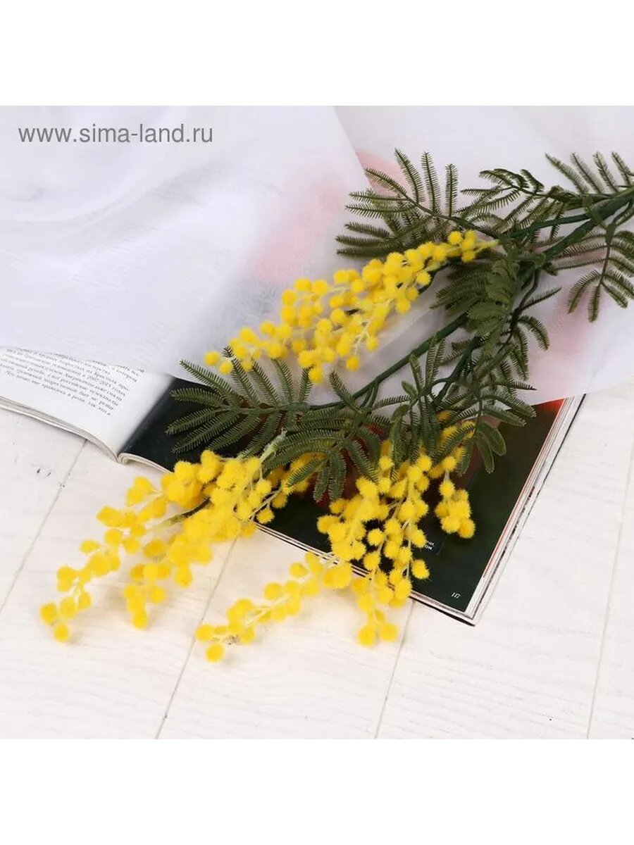 Искусственная мимоза 65 см — яркий декоративный акцент