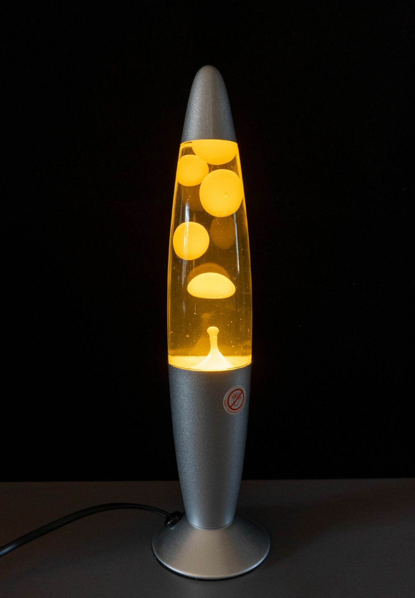 Декоративная лавовая лампа "Медуза" с металлическим основанием