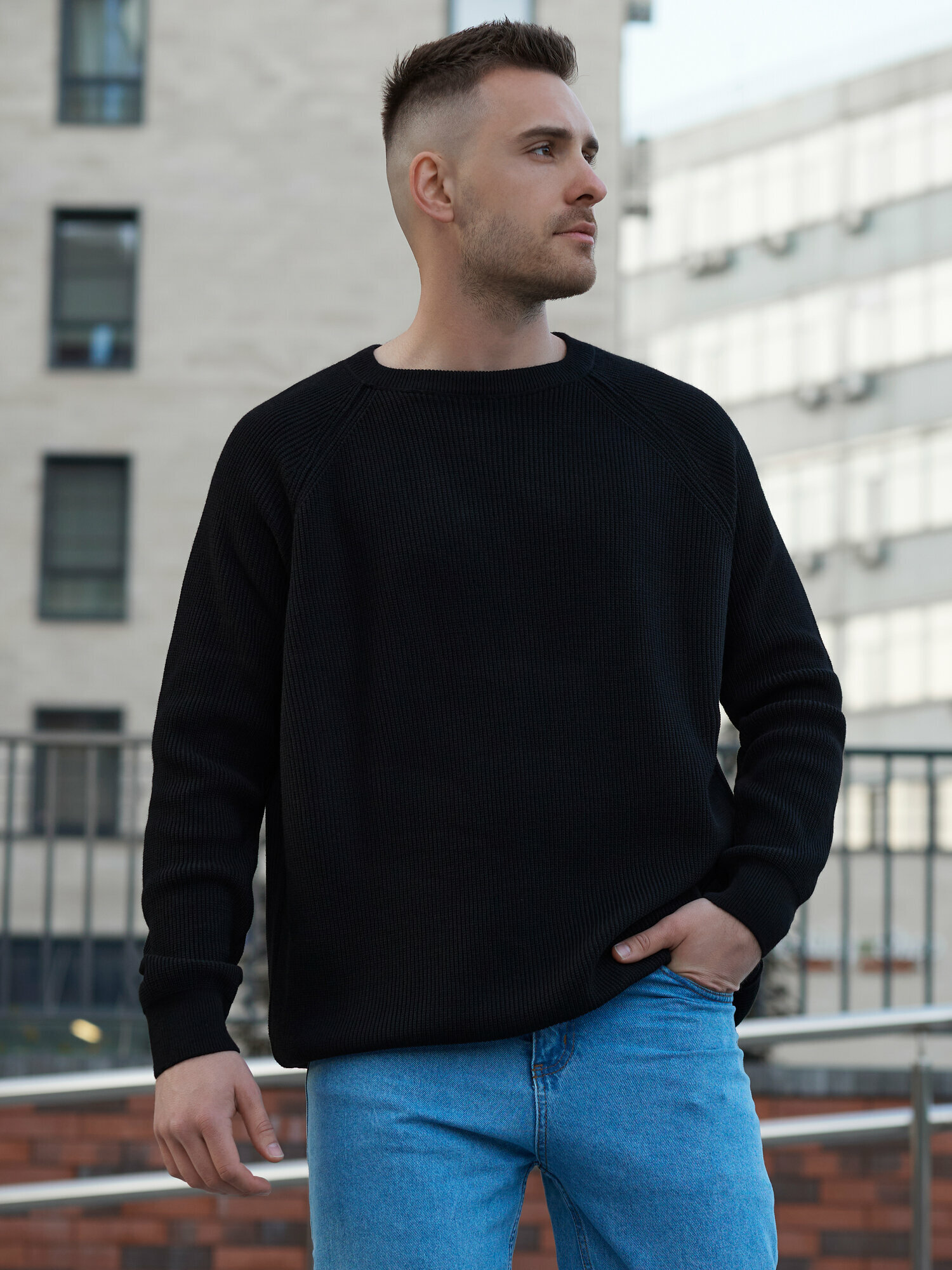 Свитер вязаный шерстяной