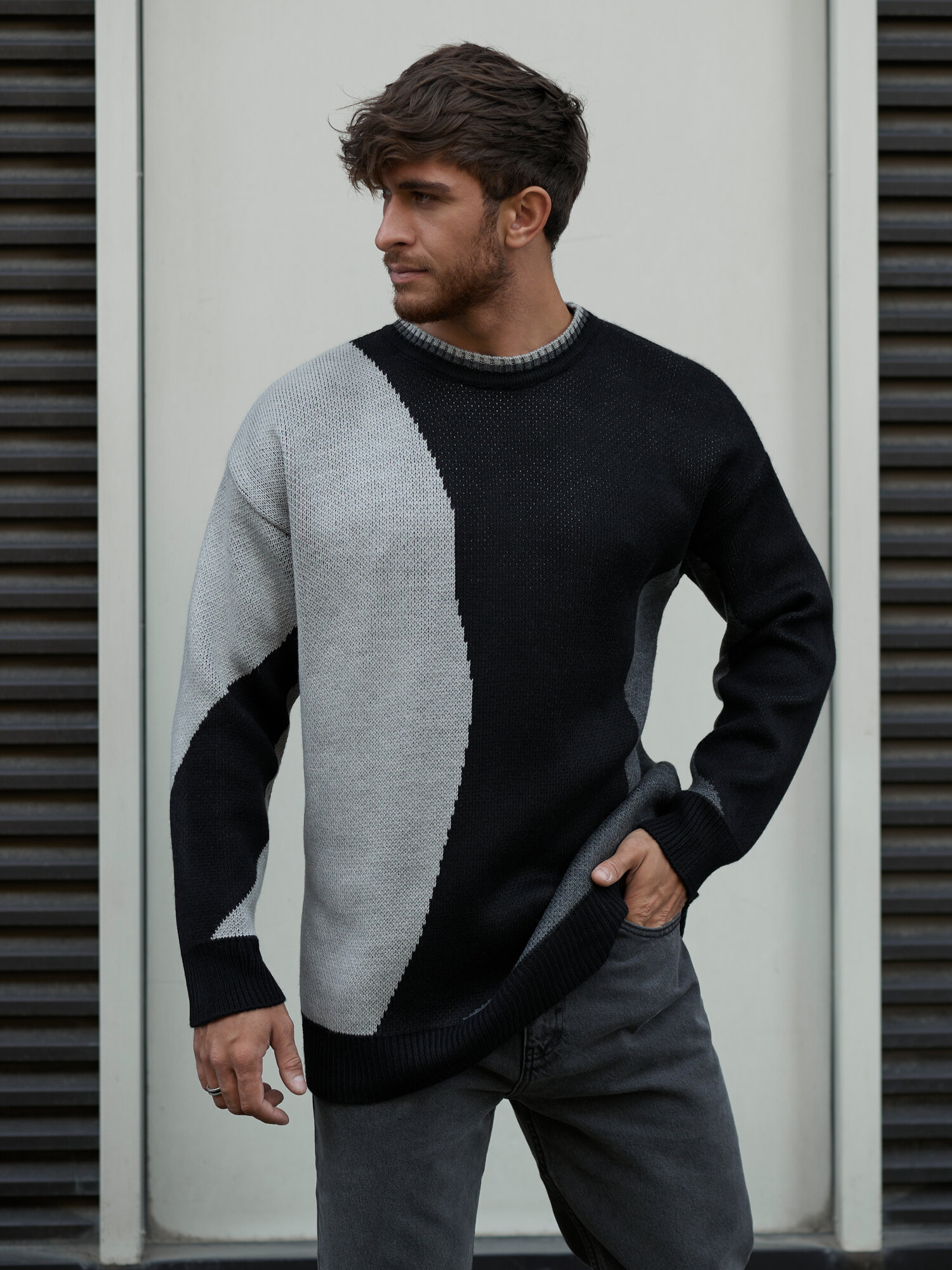 Свитер вязаный шерстяной