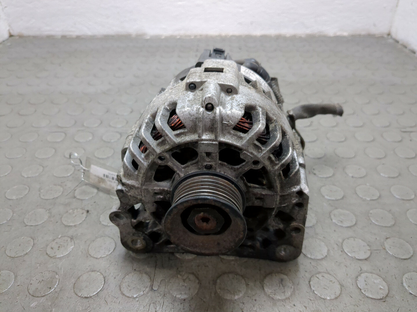 Генератор Skoda Fabia Б/У