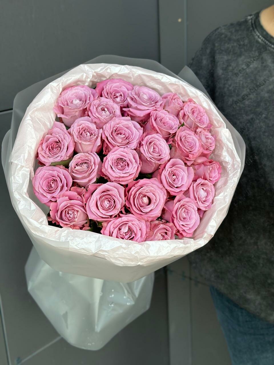 Букет "Сиреневая Мечта" Liana Flowers, монобукет, розы, высота 50 см