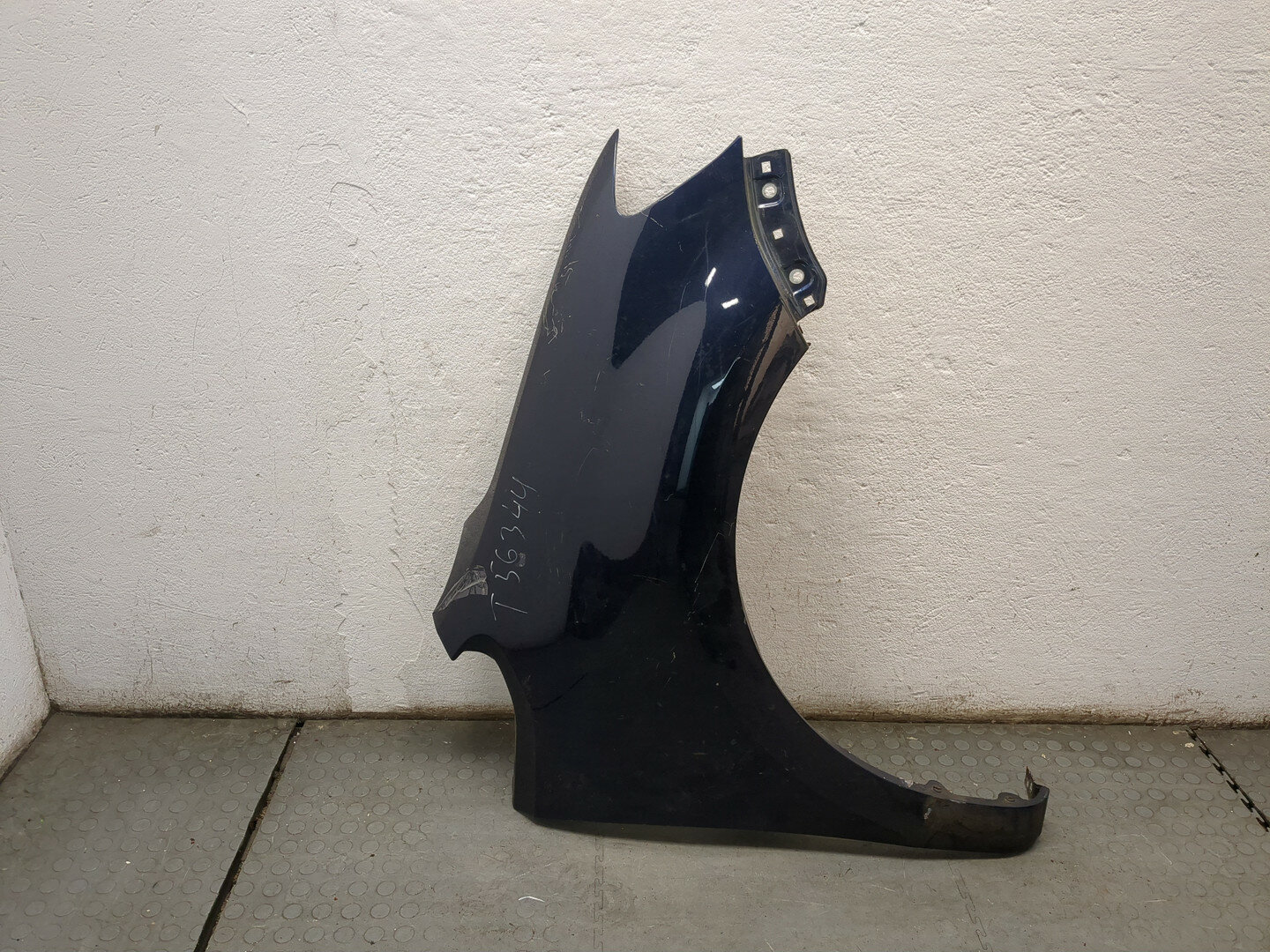 Крыло правое переднее Volkswagen Sharan Б/У