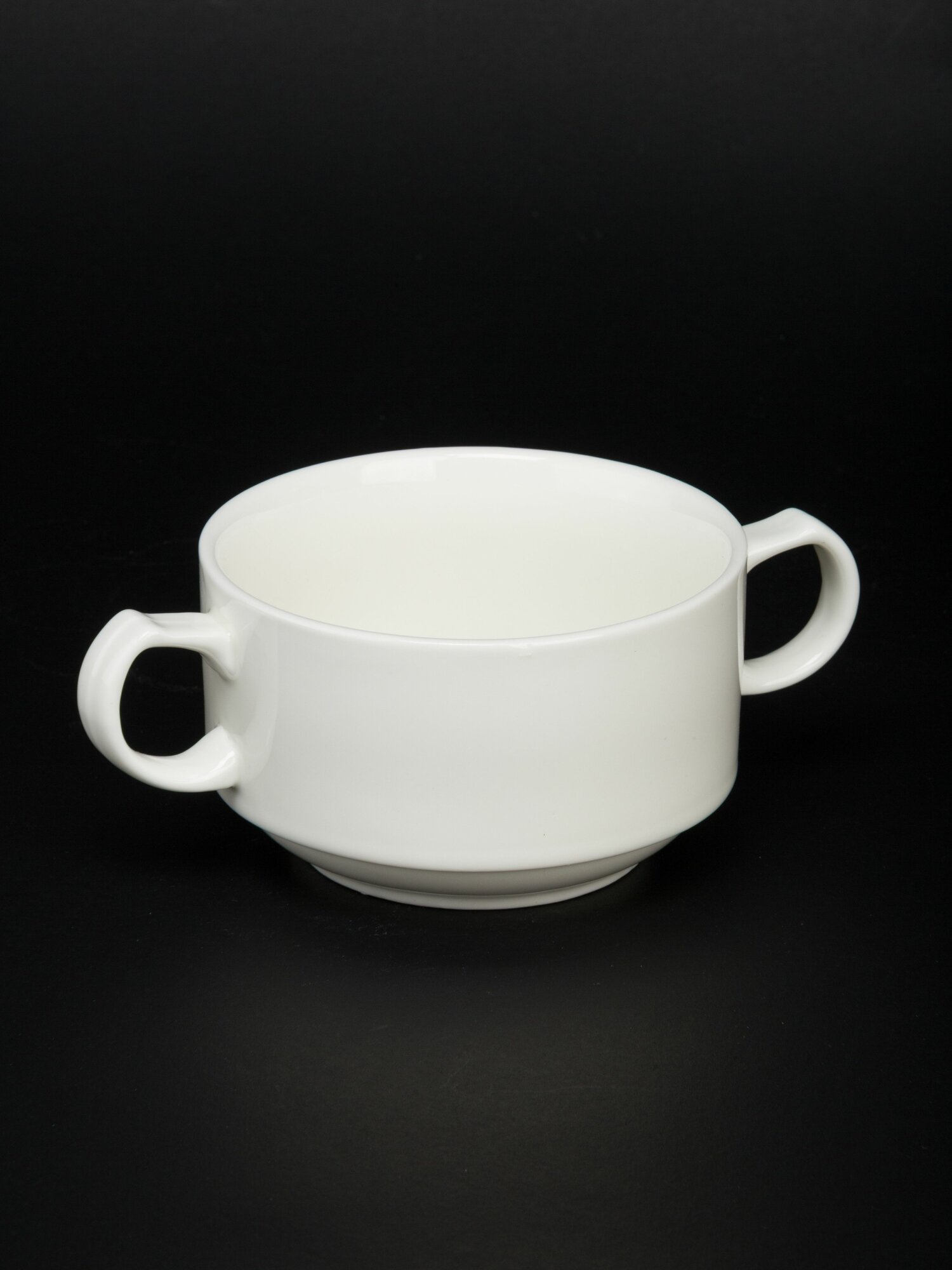 Бульонница 350мл фарфоровая