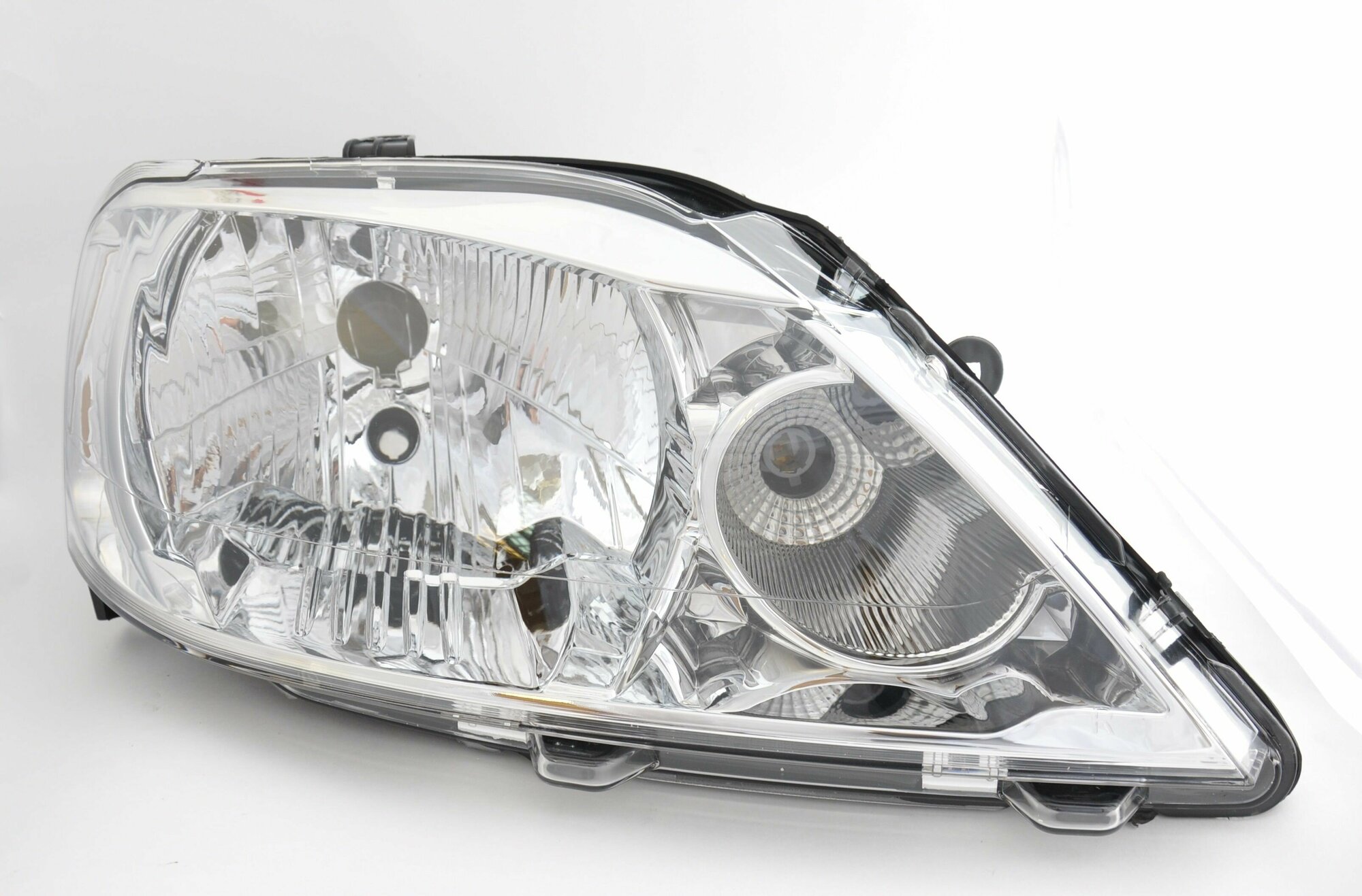 Фара правая для Renault Logan (с 2012 г) арт CRTR0108701