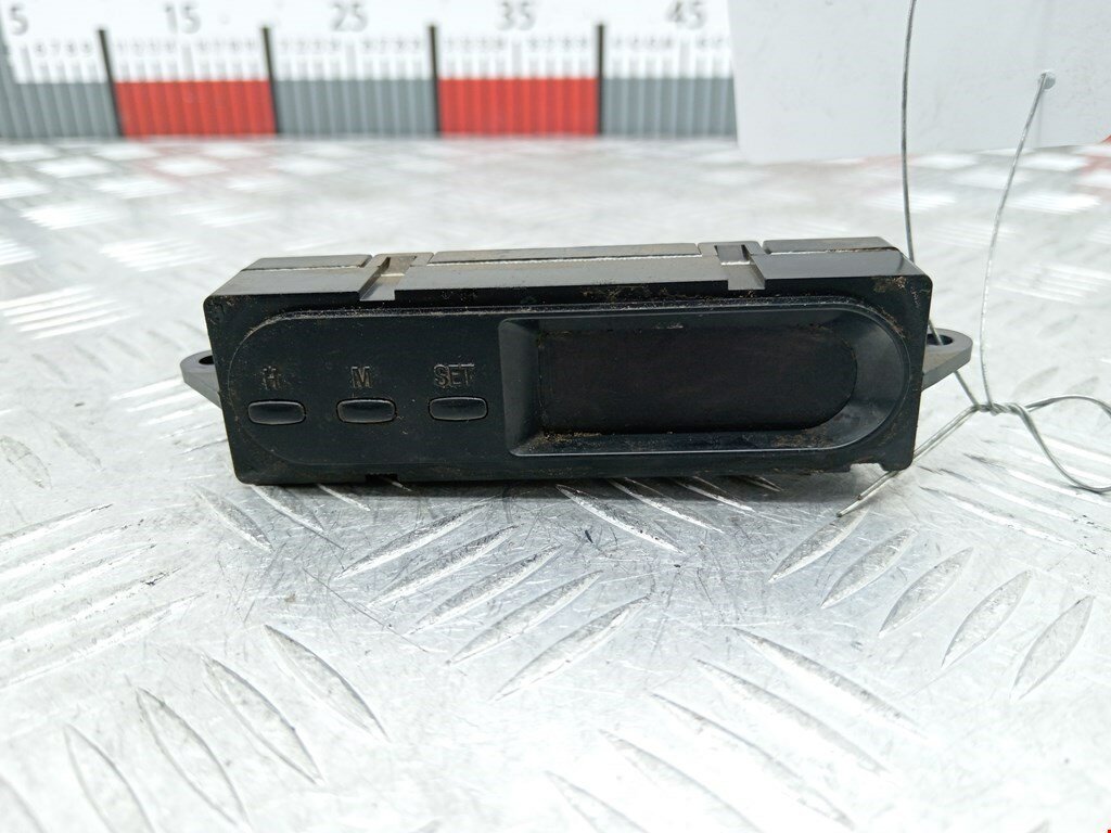 Часы Mitsubishi L200 3 арт. 1760303