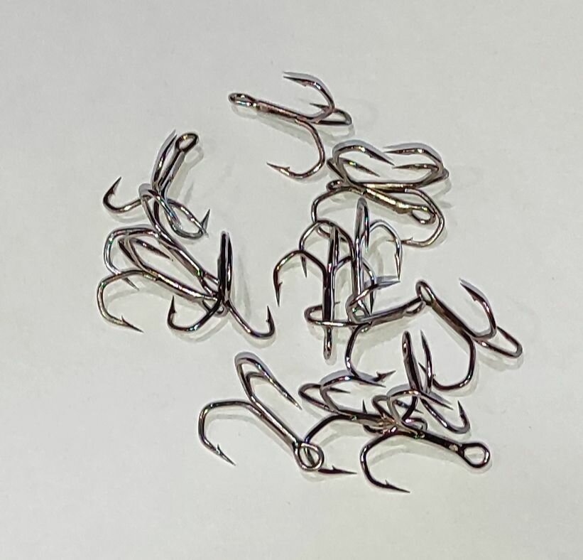 Тройники-крючки №4 для рыбалки в коробке, 15 шт.