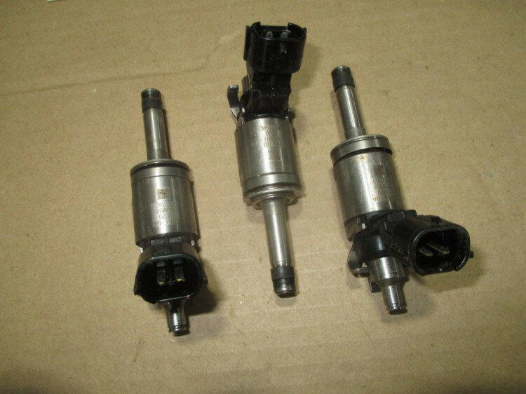 Форсунка топливная Форд Фокус 3 CM5EBA 0020 на 2,0 литра CP9Z9F593B