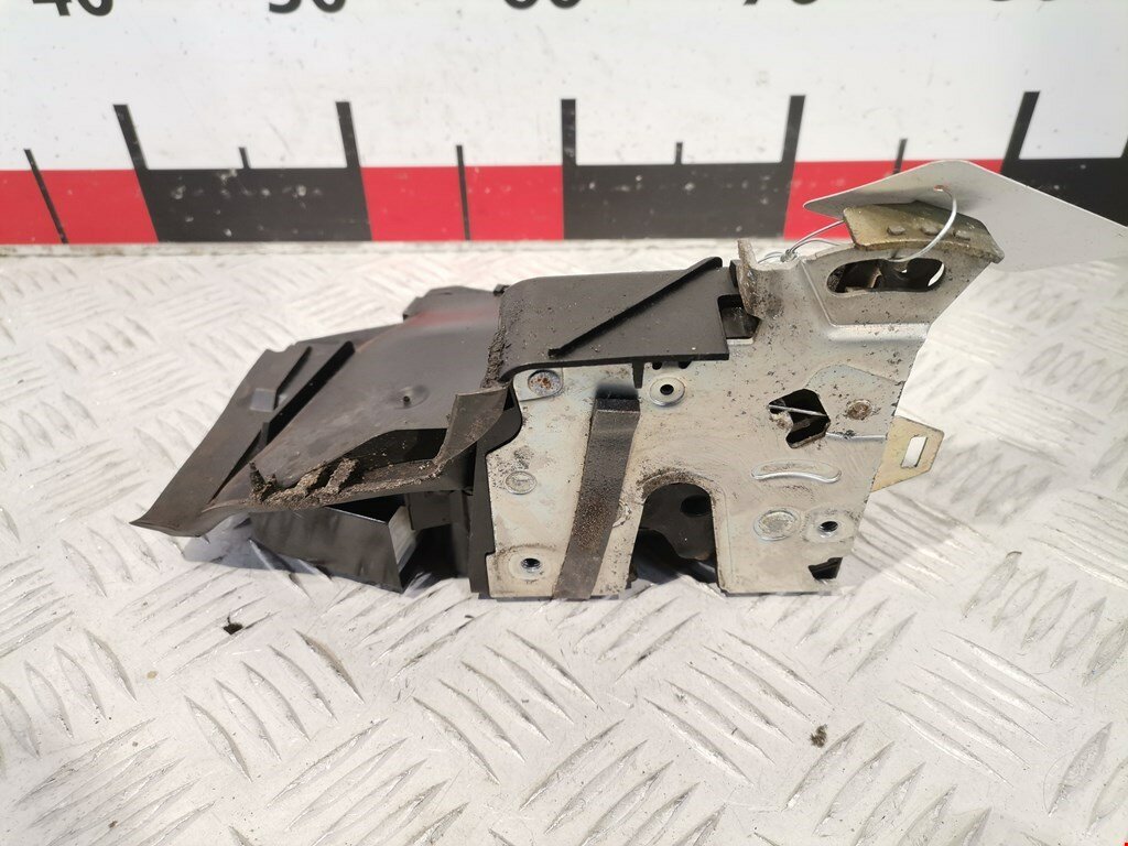 Замок двери передней правой BMW 5-Series (E39) 51218235098 арт. 1449141