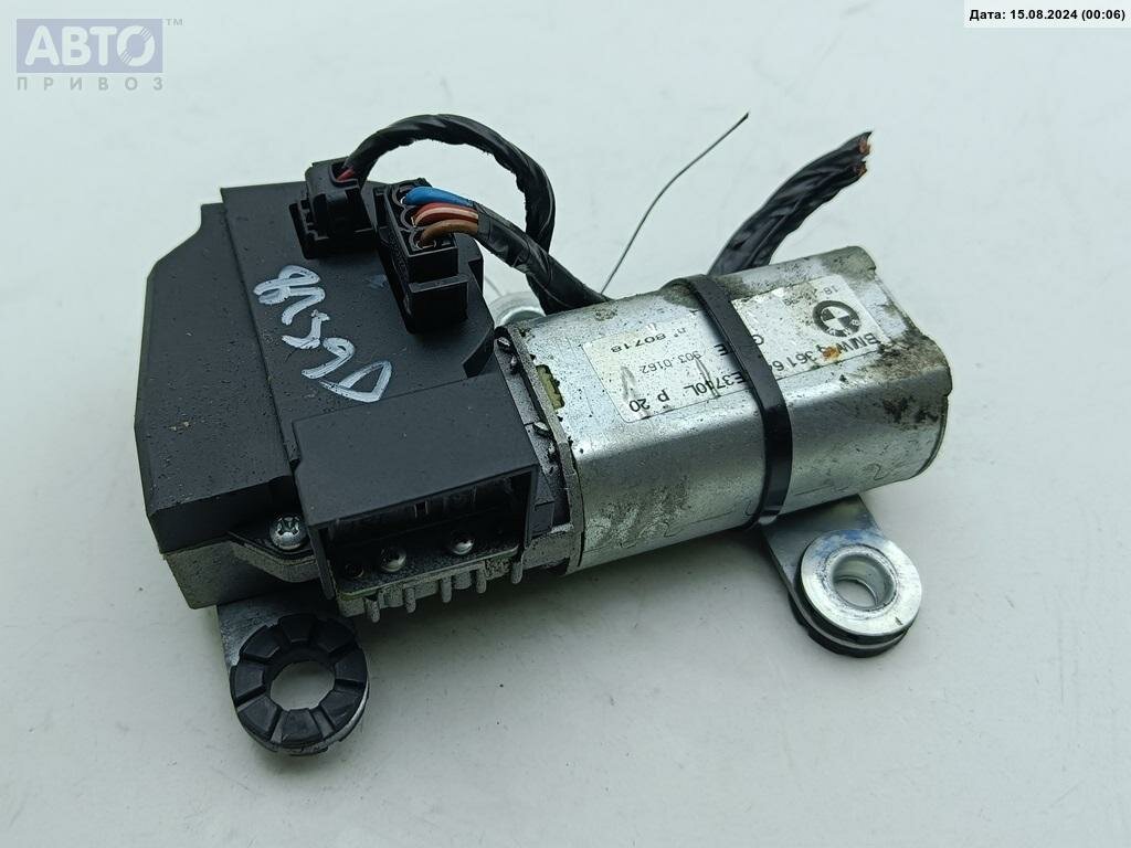 Двигатель стеклоочистителя заднего (моторчик дворников) BMW 5 E39 (1995-2003)