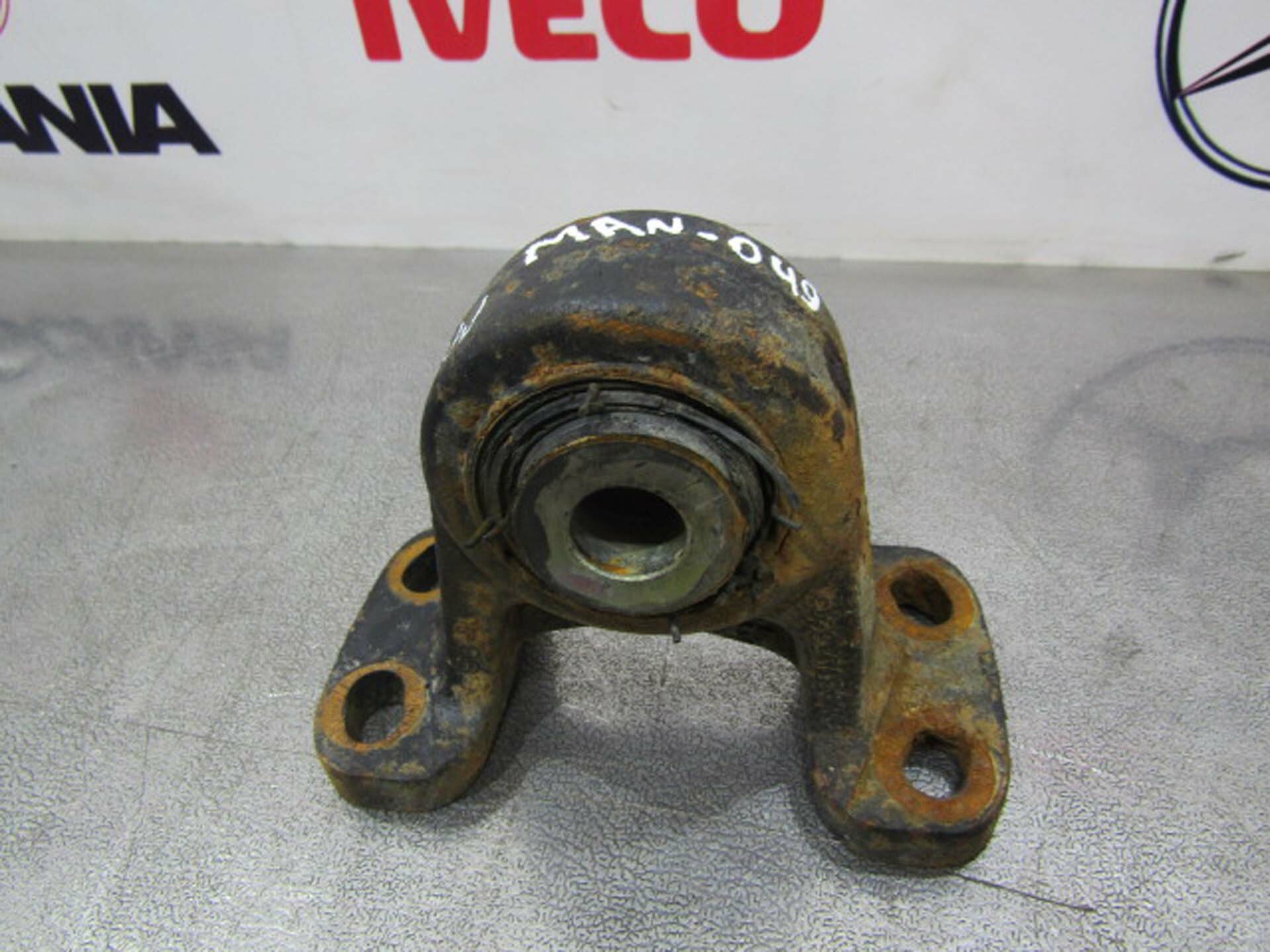 Кронштейн стойки стабилизатора задний MAN TGA, TGS, TGX