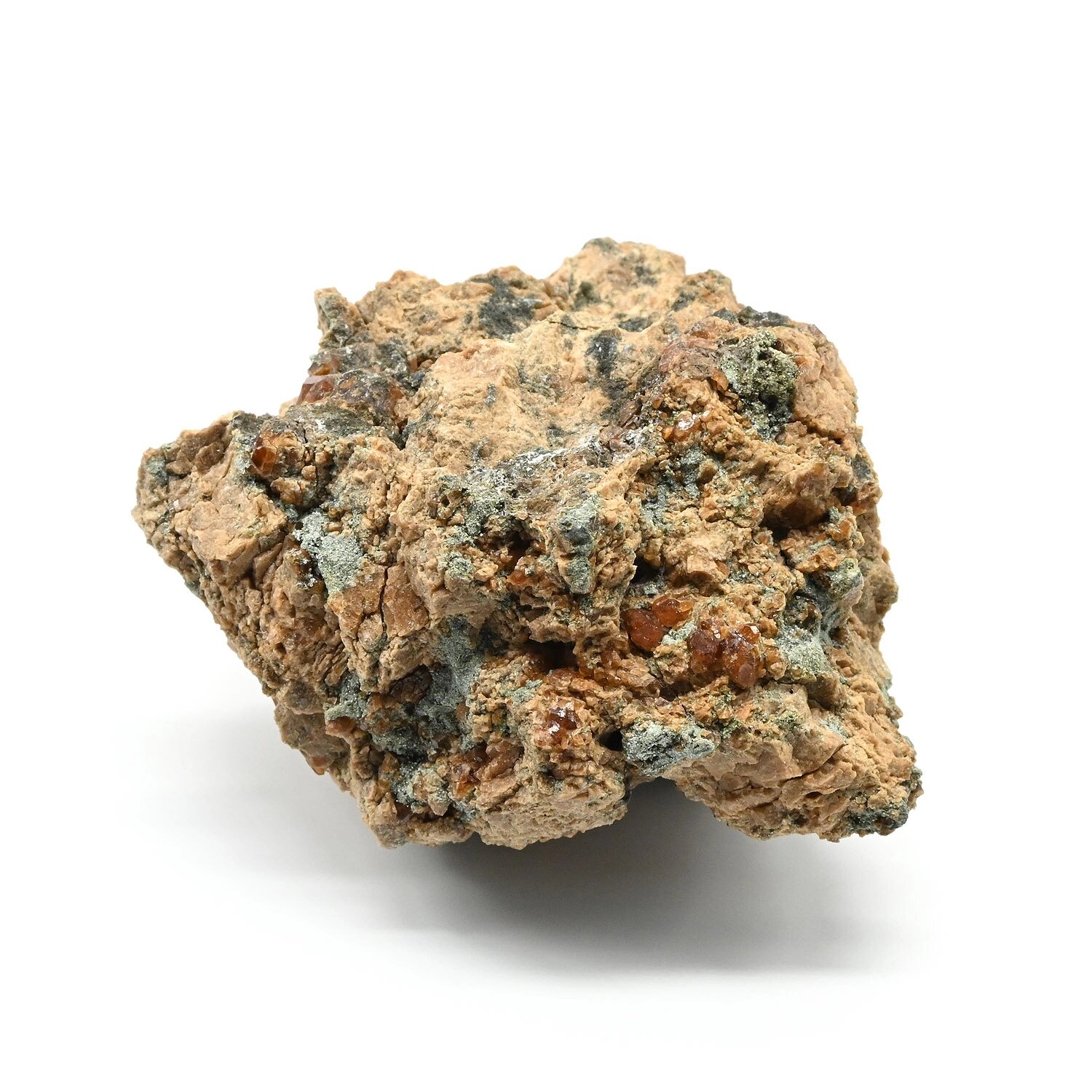 Кристаллы граната спесартина в породе 57*49*35мм, 132г .