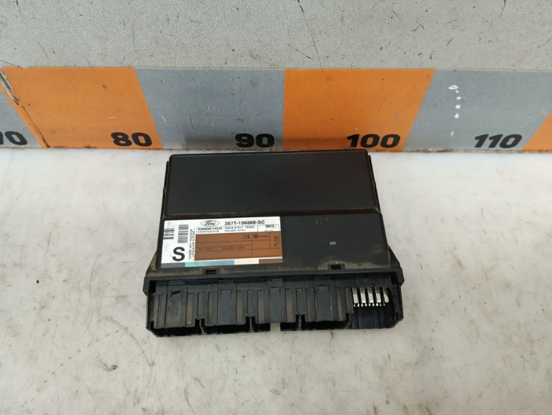 Б/У комфорта, Форд Мондео 3 Блок электронный Ford Mondeo 2006 3 302137 FORD арт. 3S7T15K600SC