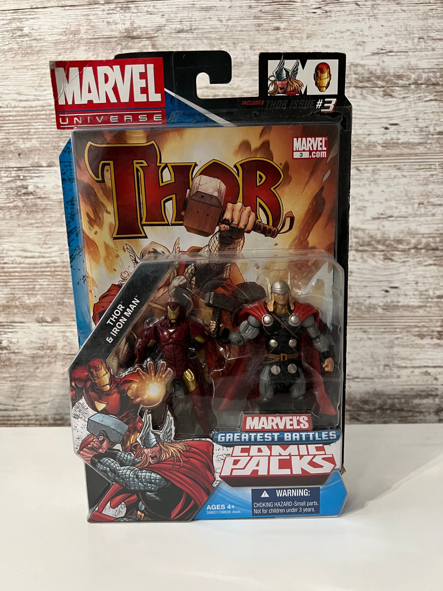 Набор фигурок Марвел с Комиксом Тор Thor Marvel’s Greatest Battles Comic Packs