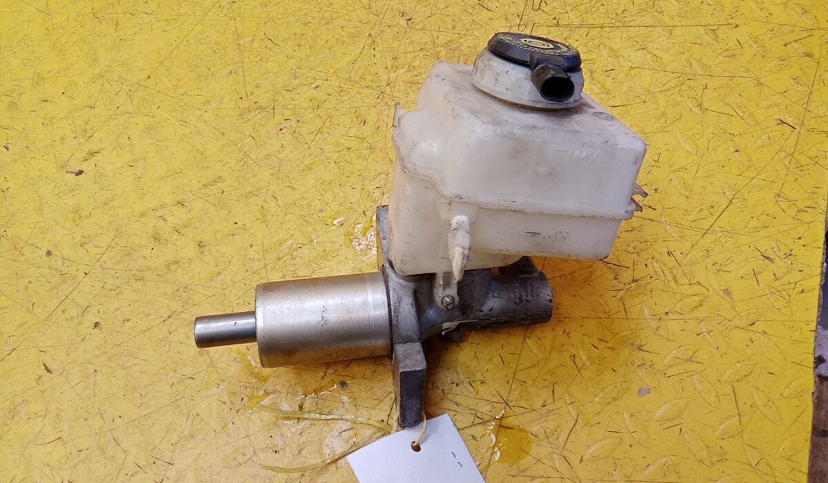 Цилиндр тормозной главный X6 E71 BMW 34336772930