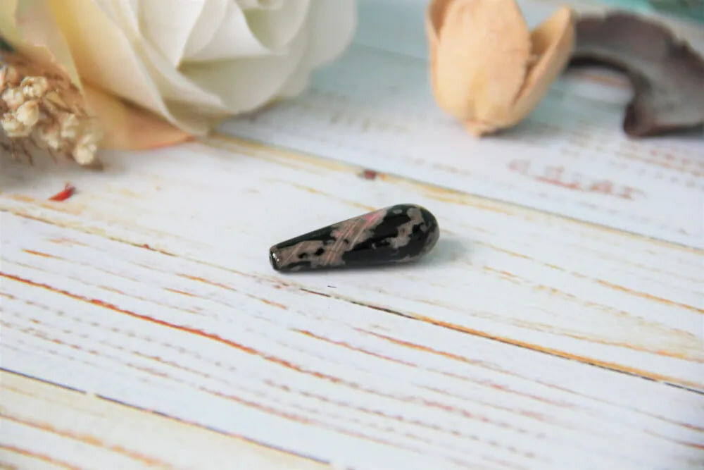 Бусина из яшмы