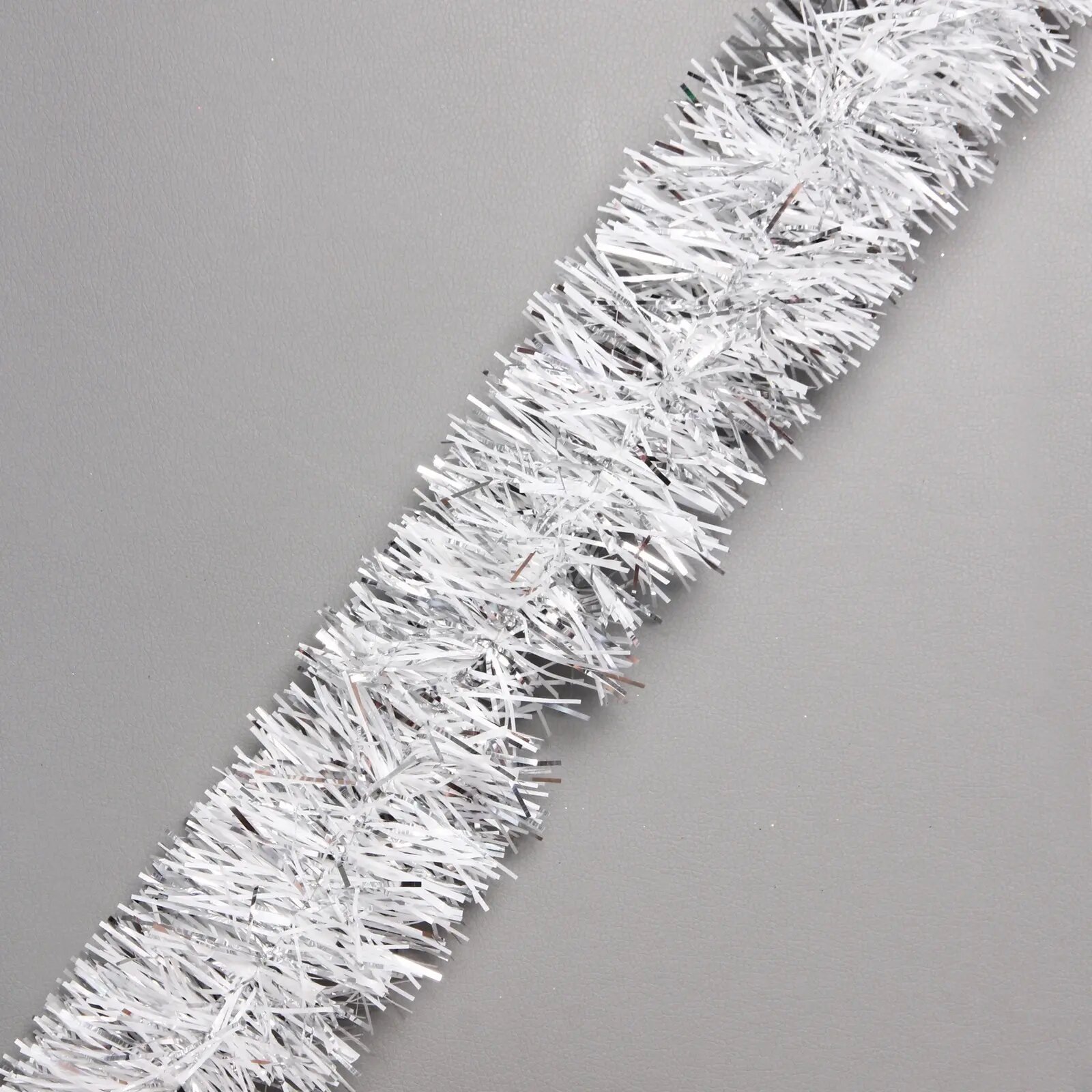 Мишура 2 м, 9 см «Снежное сияние», серебристая, для новогоднего декора