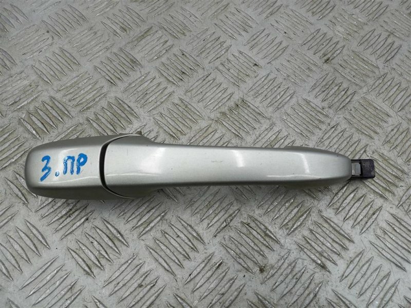 Б/У Ручка двери задней наружная правая Mazda Demio 2 DY / Мазда Демио 2 DY 1.3 ZJ 91 Л.С 2003