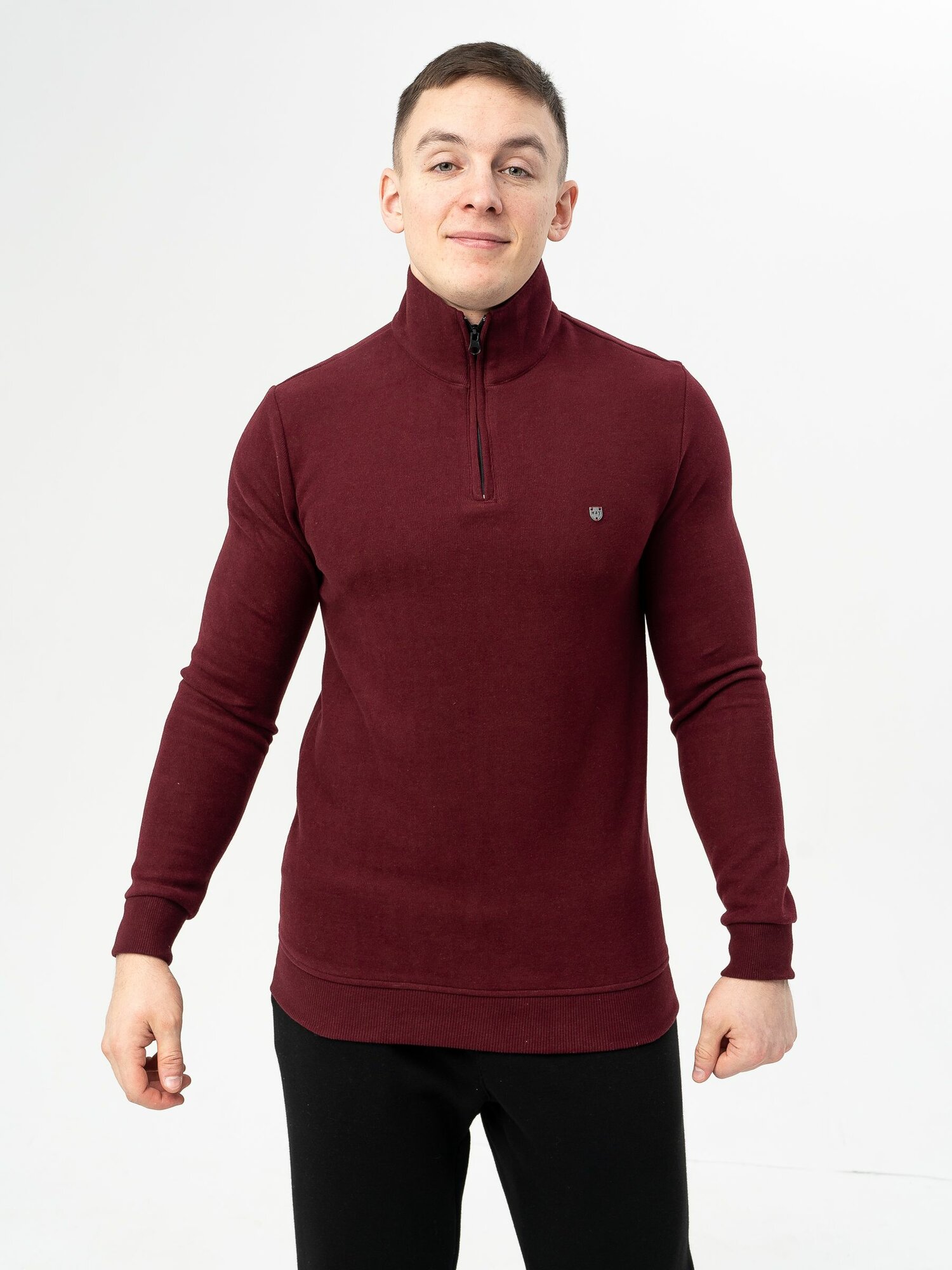 Толстовка спортивная