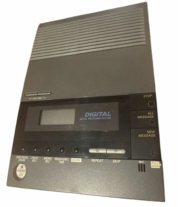 KX-T8001B Цифровой Автоответчик с резервным питанием. Товар уцененный