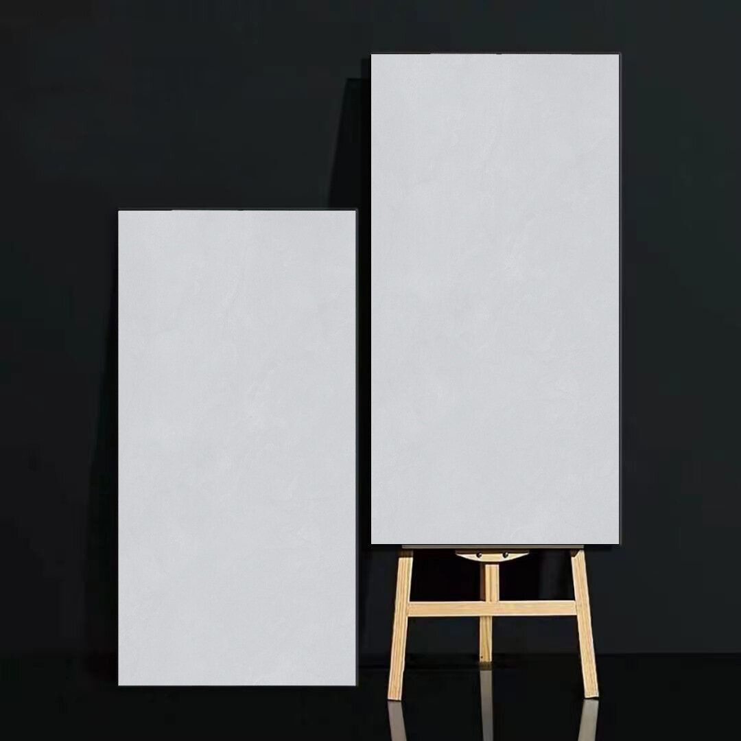 Прямые поставки с завода 750x1500 мягкие светлые микроцементные плитки для пола в гостиной и столовой, керамические плитки для виллы, нескользящие