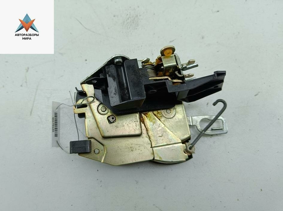 Замок двери передней левой BMW 3 E36 1995