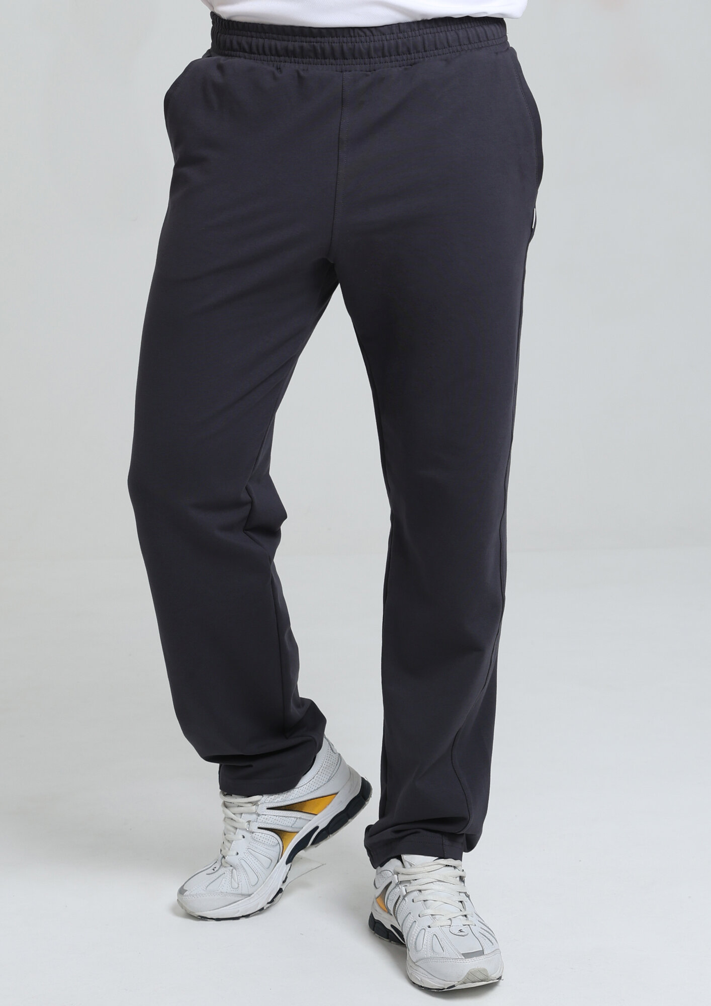 Брюки спортивные