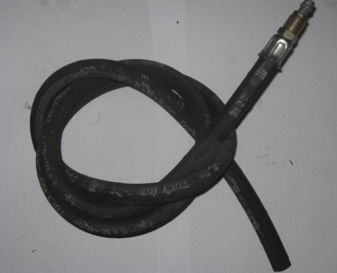 Шланг топливный УАЗ с 1 штуцером 1,4 м