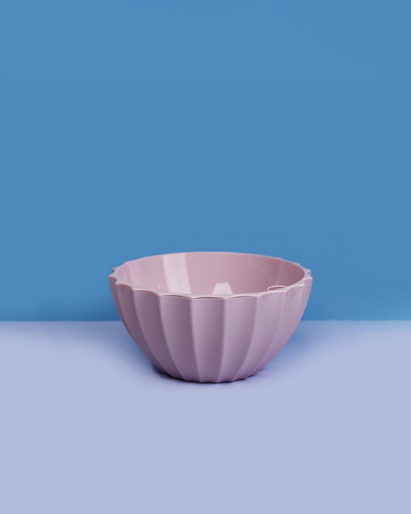 Кашпо для цветов Plast avenue / Пласт Авеню Ракушка со вставкой, пластик бисквит 2.4л