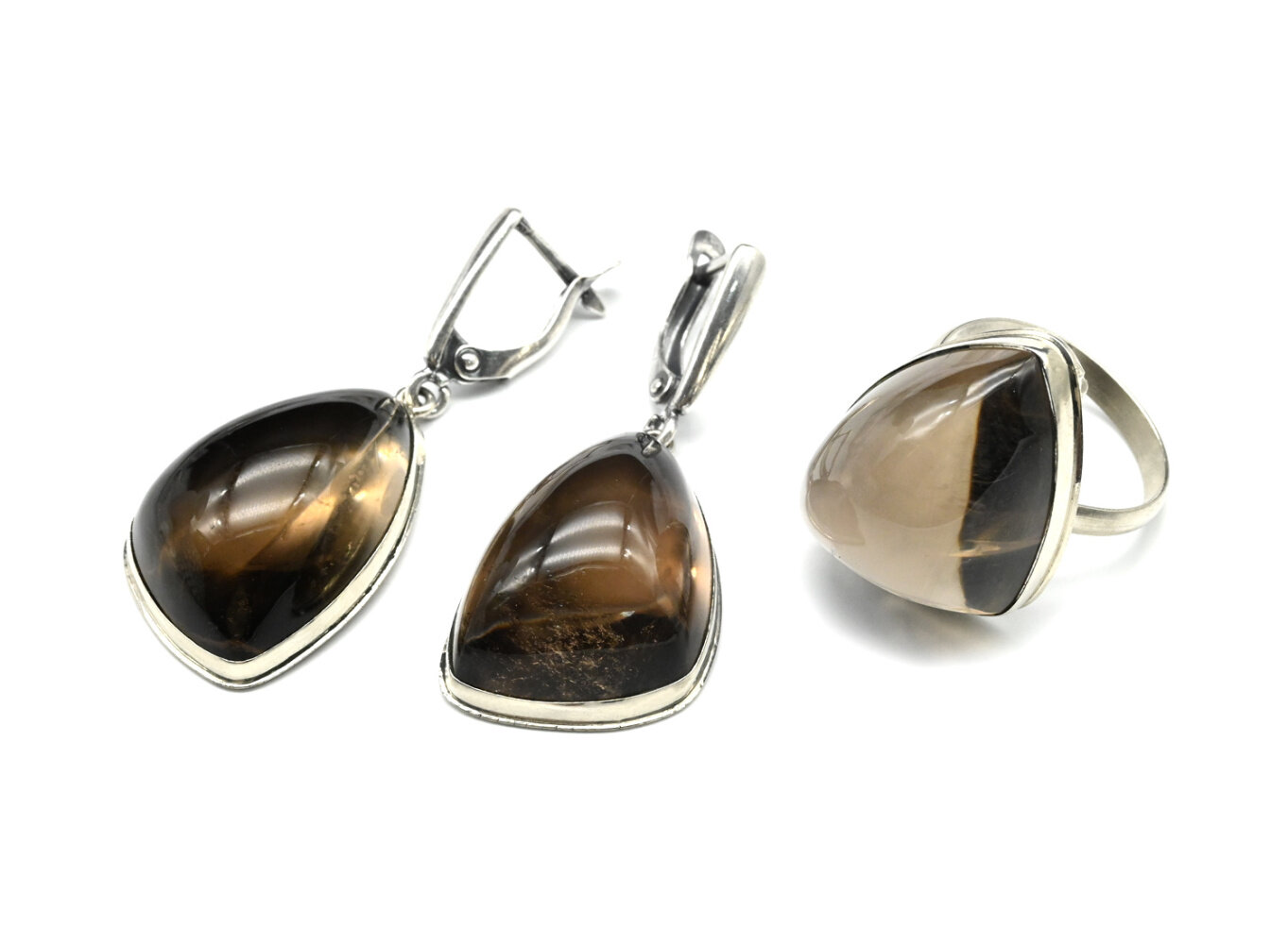 Комплект бижутерии: серьги, кольцо, топаз