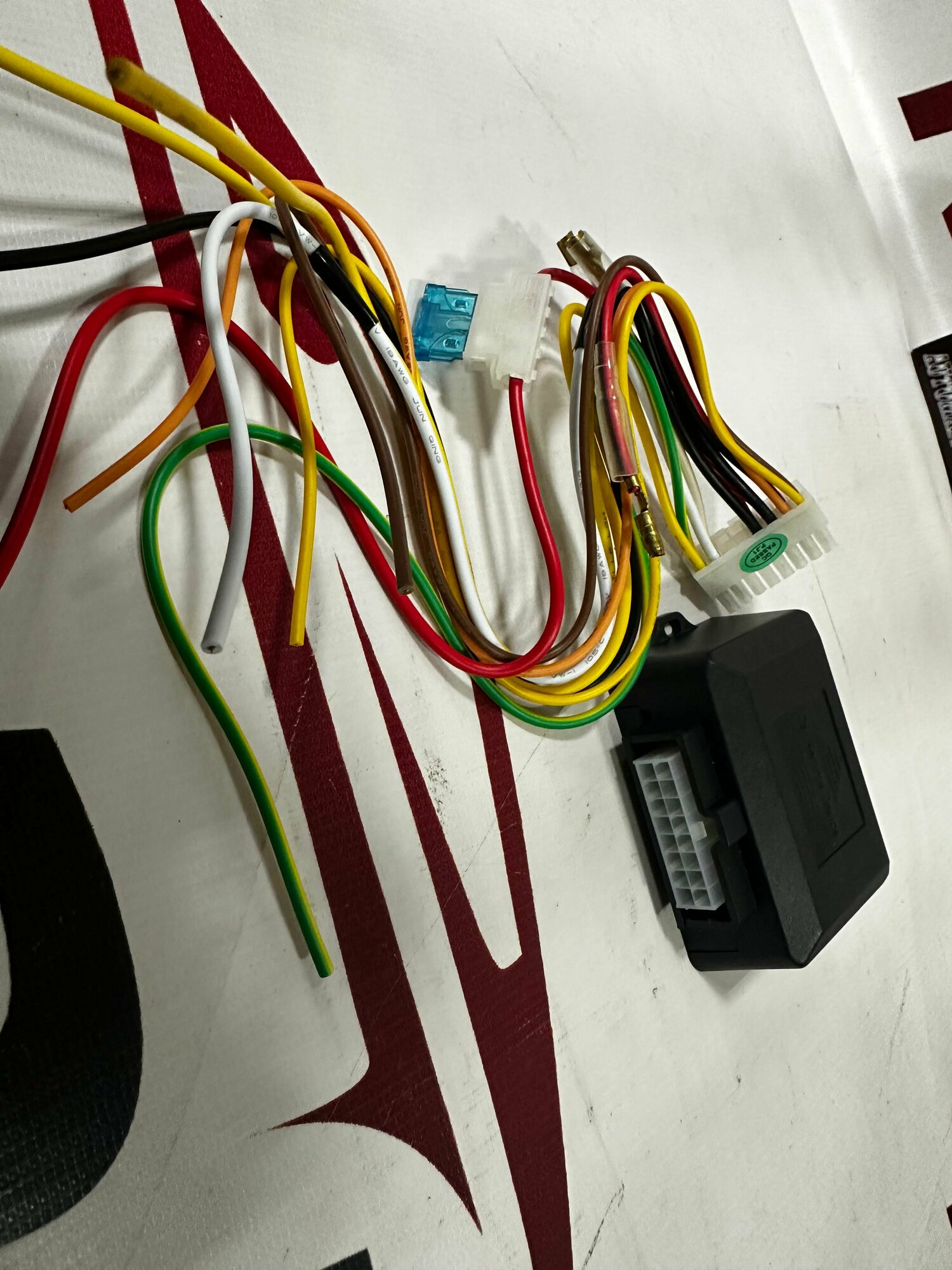 Доводчики для стеклоподъёмников универсальный (полный комплект).