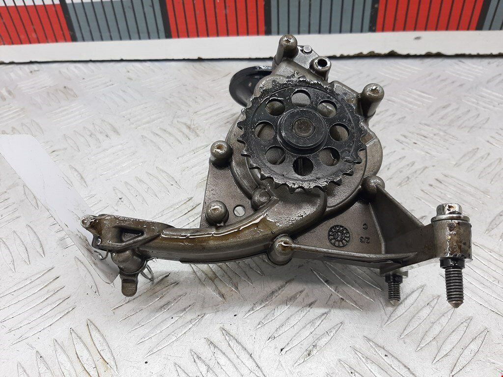Насос масляный Citroen C4 Cactus 9673506480 арт. 2042693