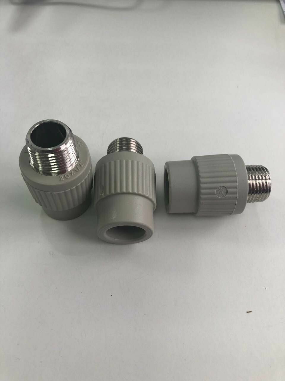 Муфта с наружной резьбой 20*1/2 для PPR труб (Чехия) серая,10шт