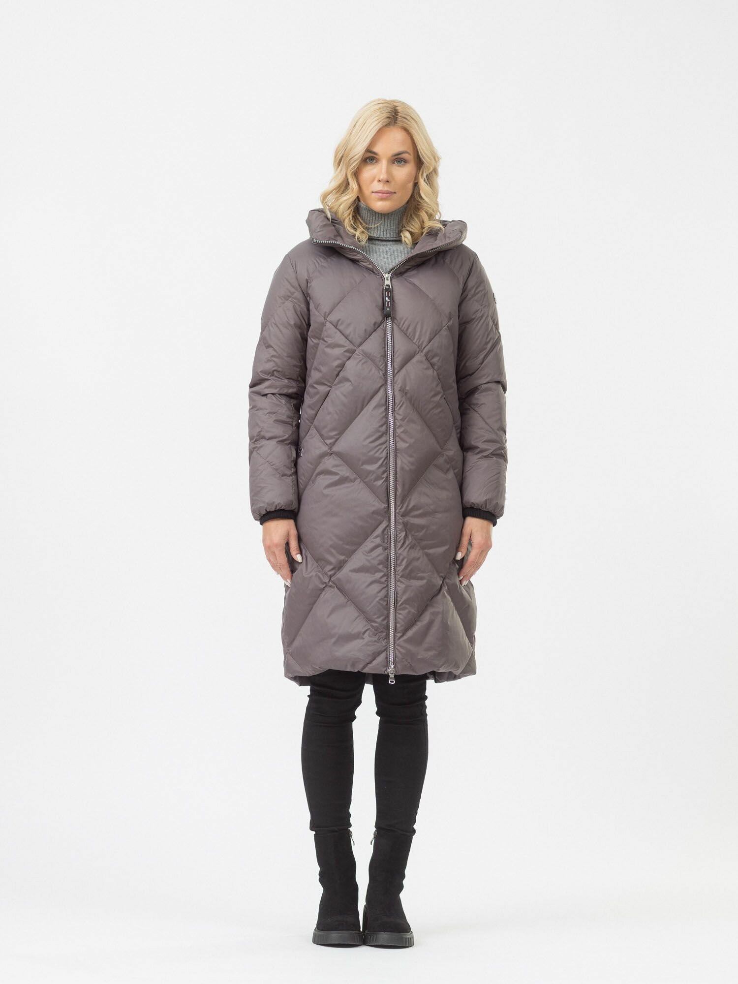 Пуховик Осень-зима 2023