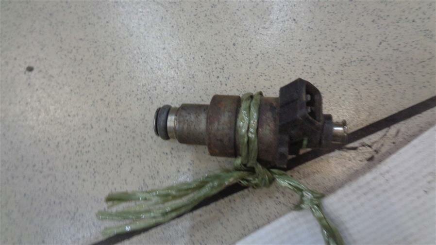 Форсунка инжекторная от Land Rover Range Rover 2 1994-2002