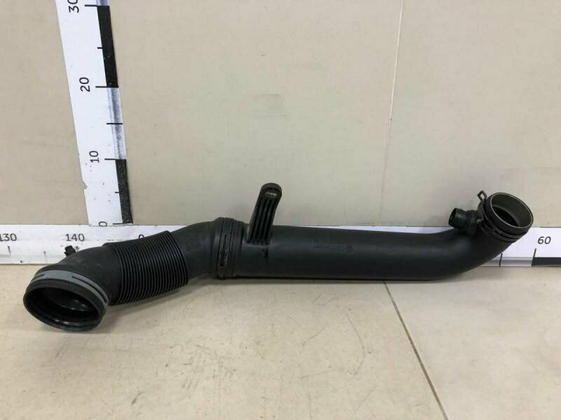 Патрубок воздушного фильтра Volkswagen Passat B6 2005-2010 кат.номер: 1K0129654AR