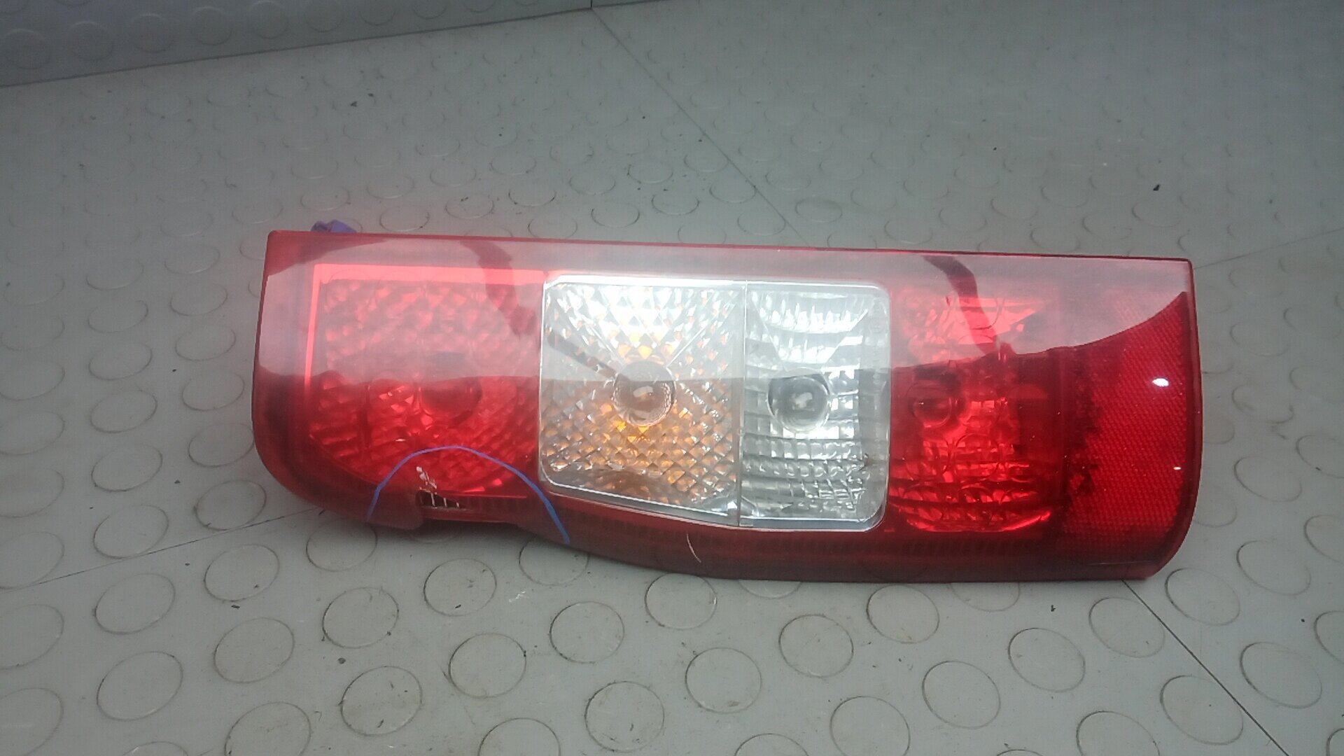 Фонарь задний левый FORD TRANSIT 7