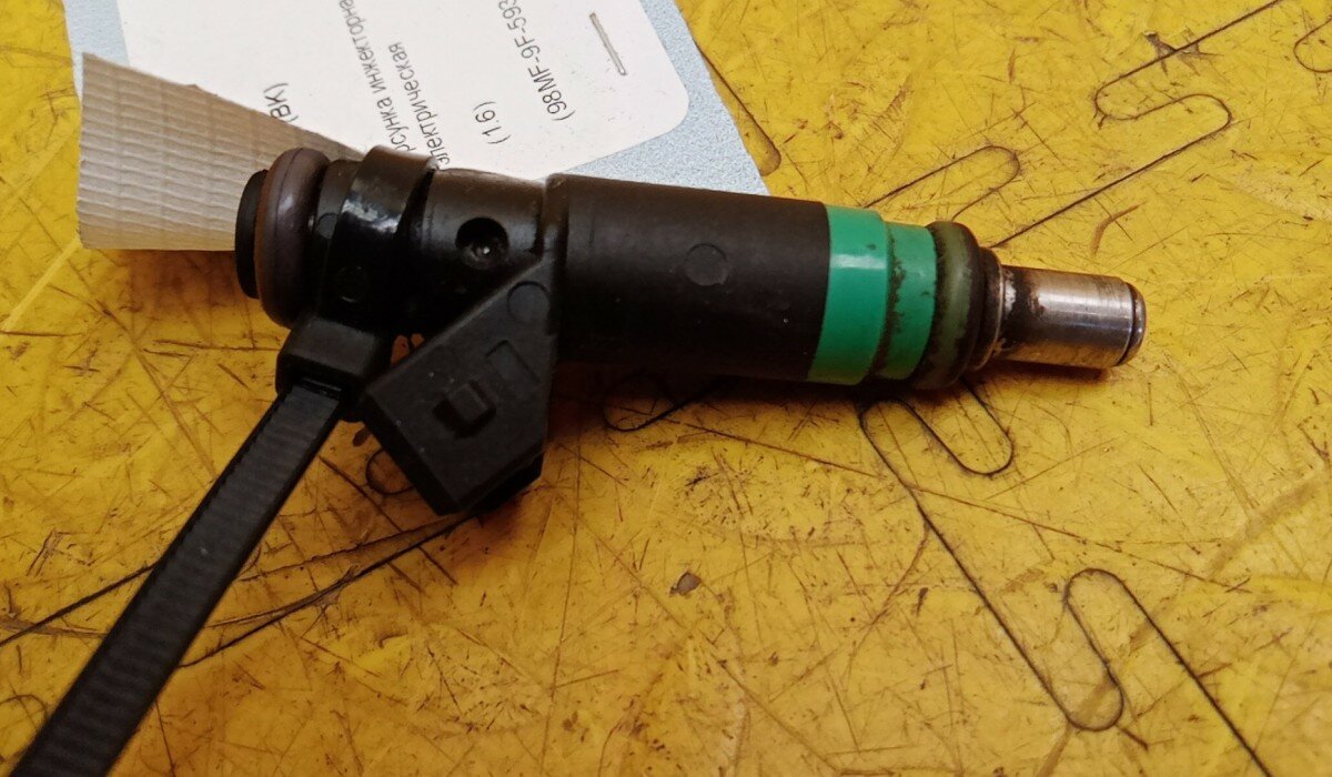 Форсунка инжекторная электрическая 3 (BK) Mazda 98MF9F593BC