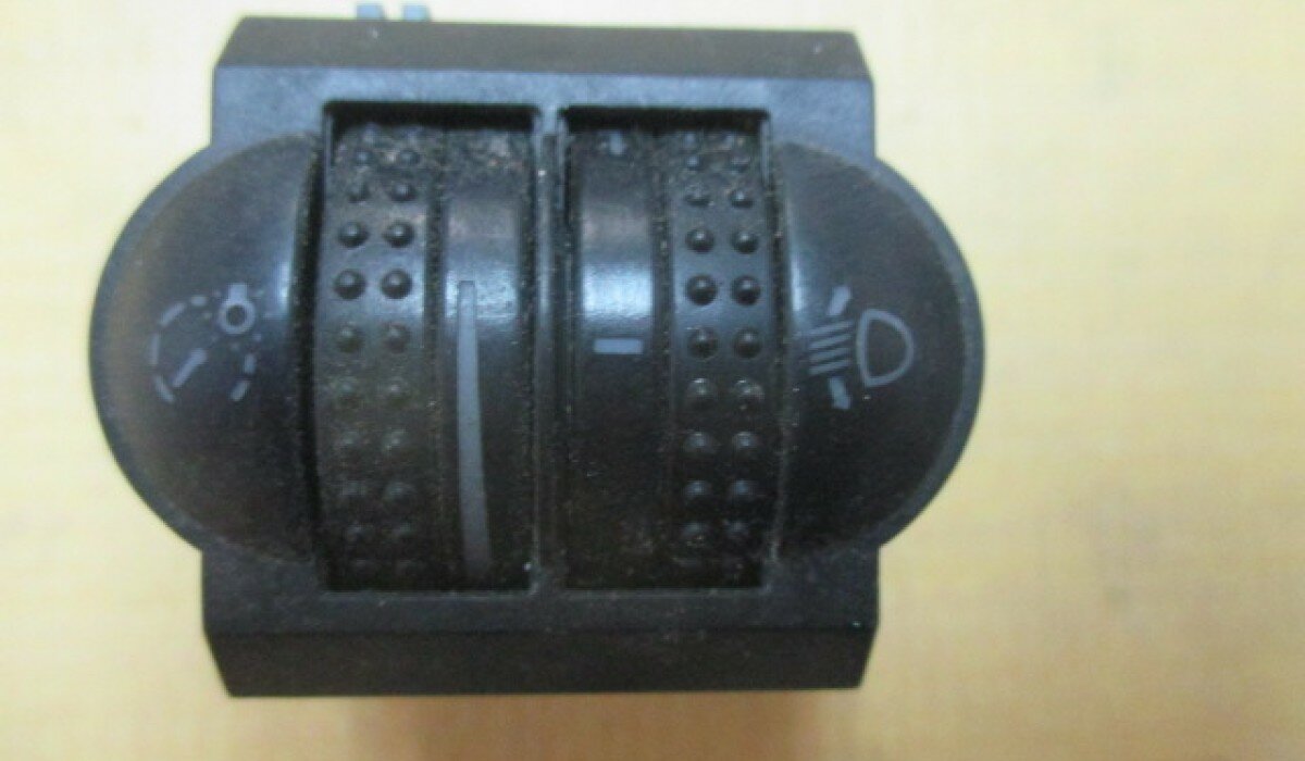 Кнопка корректора фар Passat (B5) Volkswagen 3B0941333C